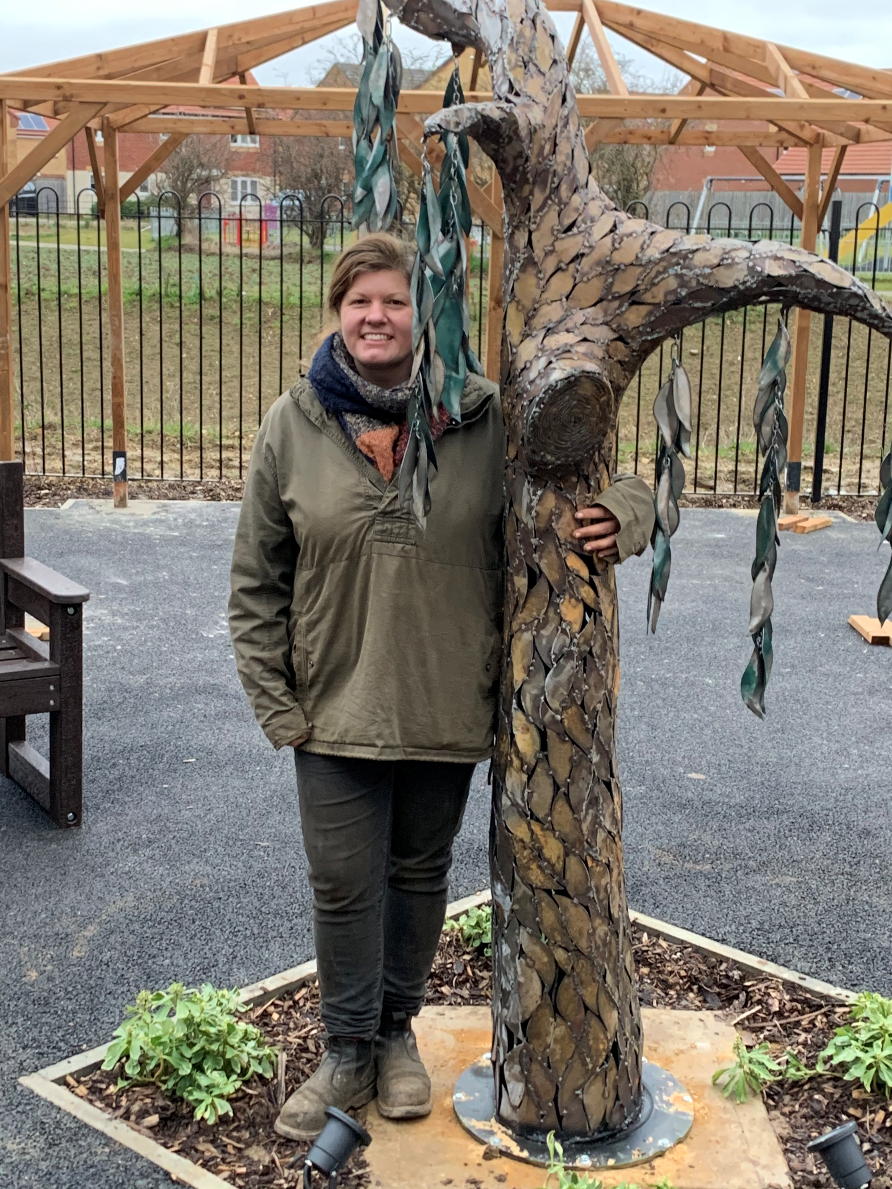 Local artist creates Weeping Willow sculpture at Willow Court ...